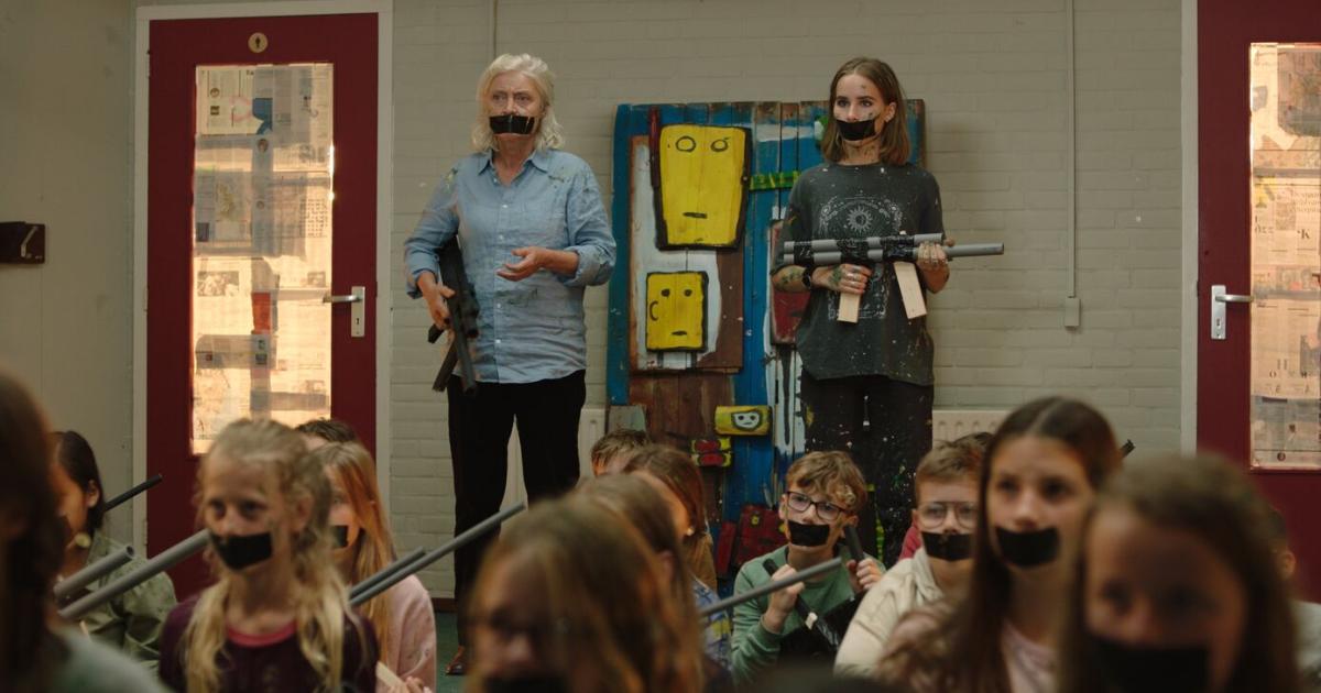 Recensie Luizenmoeder - De Film: Een onvoldoende op het rapport ...