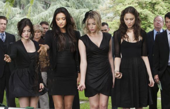 Komt er een spin-off van Pretty Little Liars? | Veronica Superguide