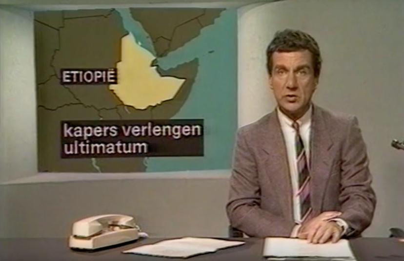 Nieuwslezer en televisie-icoon Fred Emmer overleden | Veronica Superguide