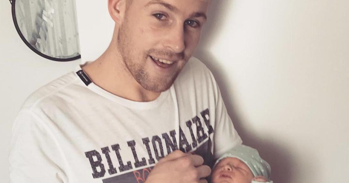 Matsoe Matsoe toont vol trots pasgeboren zoontje | Veronica Superguide