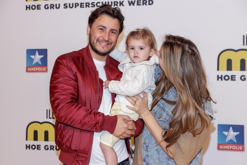 Danny Froger weer vader geworden: ’Megatrots op al mijn meiden ...