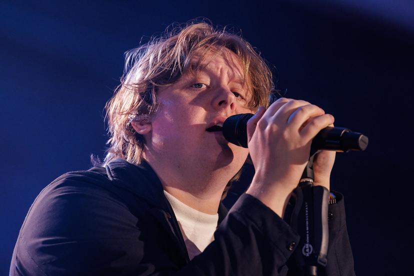 Lewis Capaldi dronken bij The Graham Norton Show: ‘Interview is een waas’ | Veronica Superguide