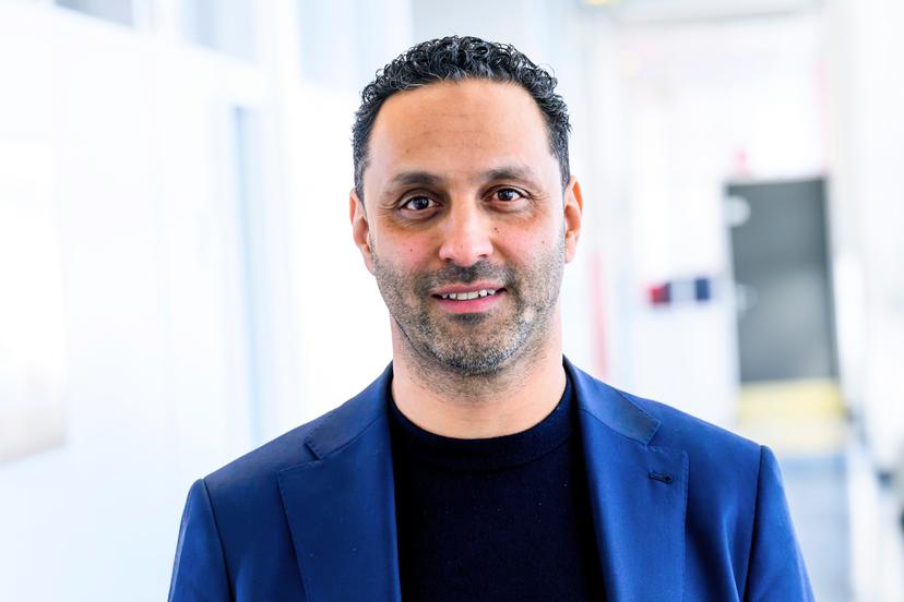 Khalid Kasem Weer Beschuldigd Van Omkoping 12 000 Euro Veronica