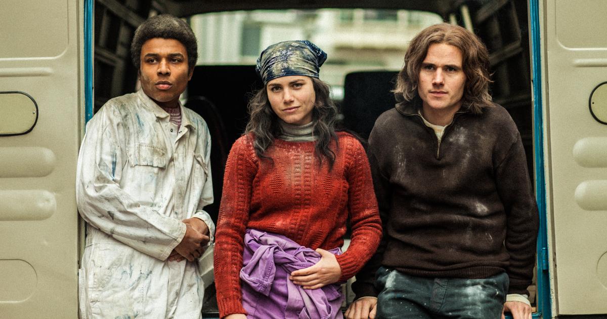 Review De droom van de jeugd: ‘De serie verzuipt in z’n ambities ...