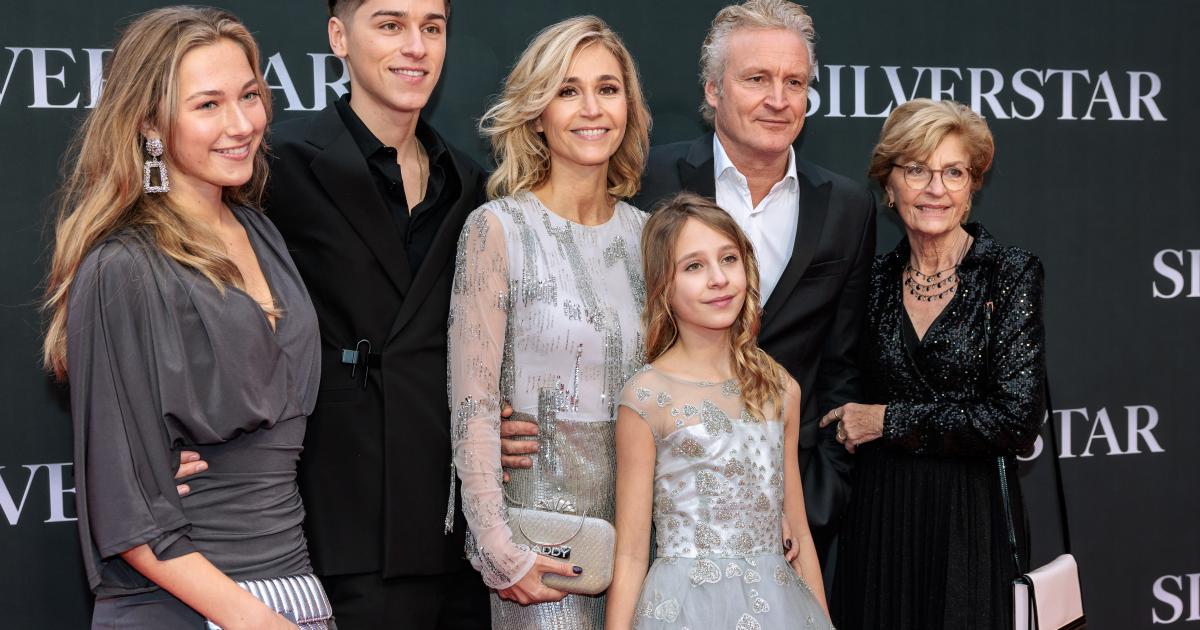 Herstellende dochter Lizzy van Wendy van Dijk gaat weer naar school ...