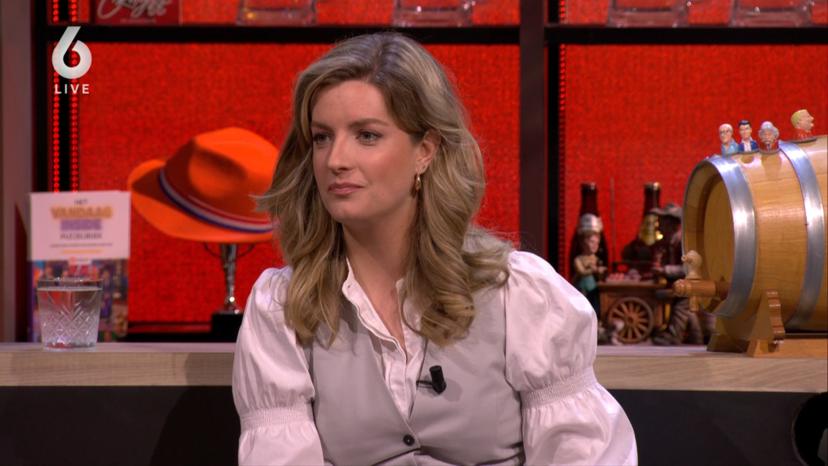 Merel Ek krijgt het te verduren bij Vandaag Inside Oranje: ‘Nieuwe styliste’ | Veronica Superguide