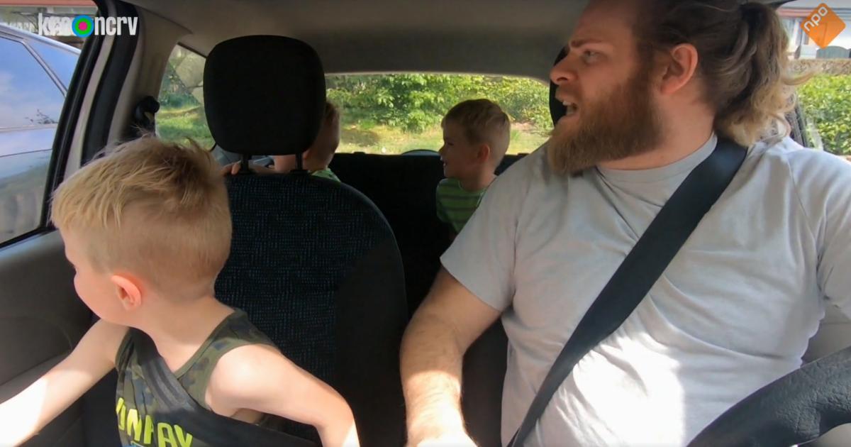 Pim Verleg legt werking airco uit aan zoon Remy in Een Huis Vol ...