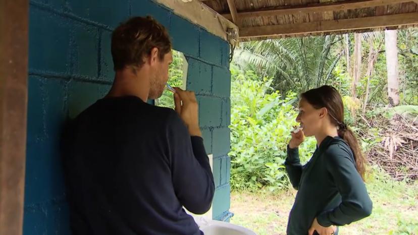 B&B Vol Liefde-kijkers hekelen Sharons tandenpoetsles én betrappen Jean ...