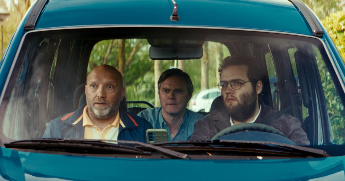 Review Straf – ‘Leraartje pesten is niet oké, maar wel hilarisch ...