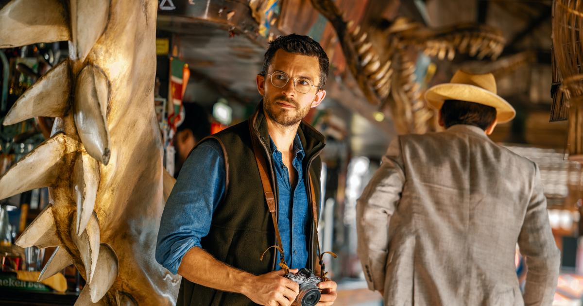 De meest sexy films en series van Jonathan Bailey | Veronica Superguide