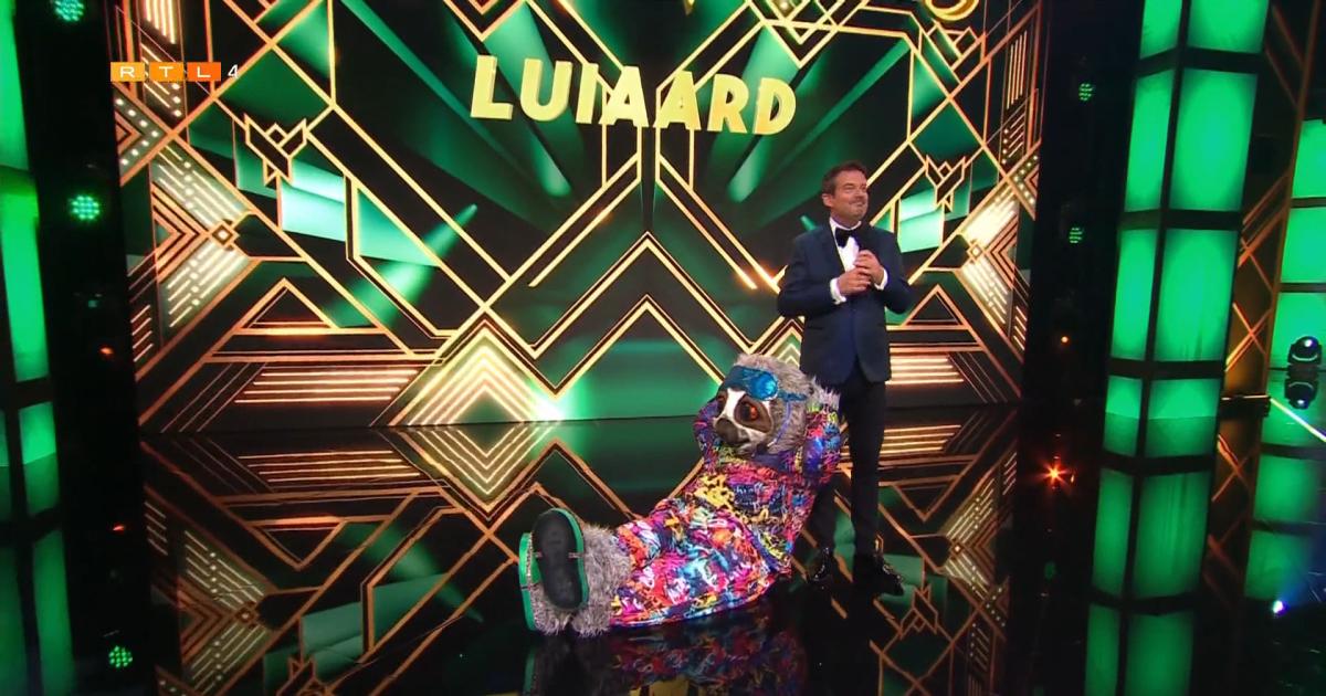 The Masked Singer-jury denkt aan Loretta Schrijver: ‘Daar was ze zo gek ...